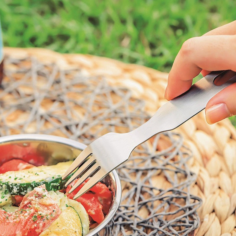 Books Kinokuniya: CAMP HACK MAGAZINE－一冊でキャンプの”今”がわかる！ （[バラエティ]） / (9784299019837)